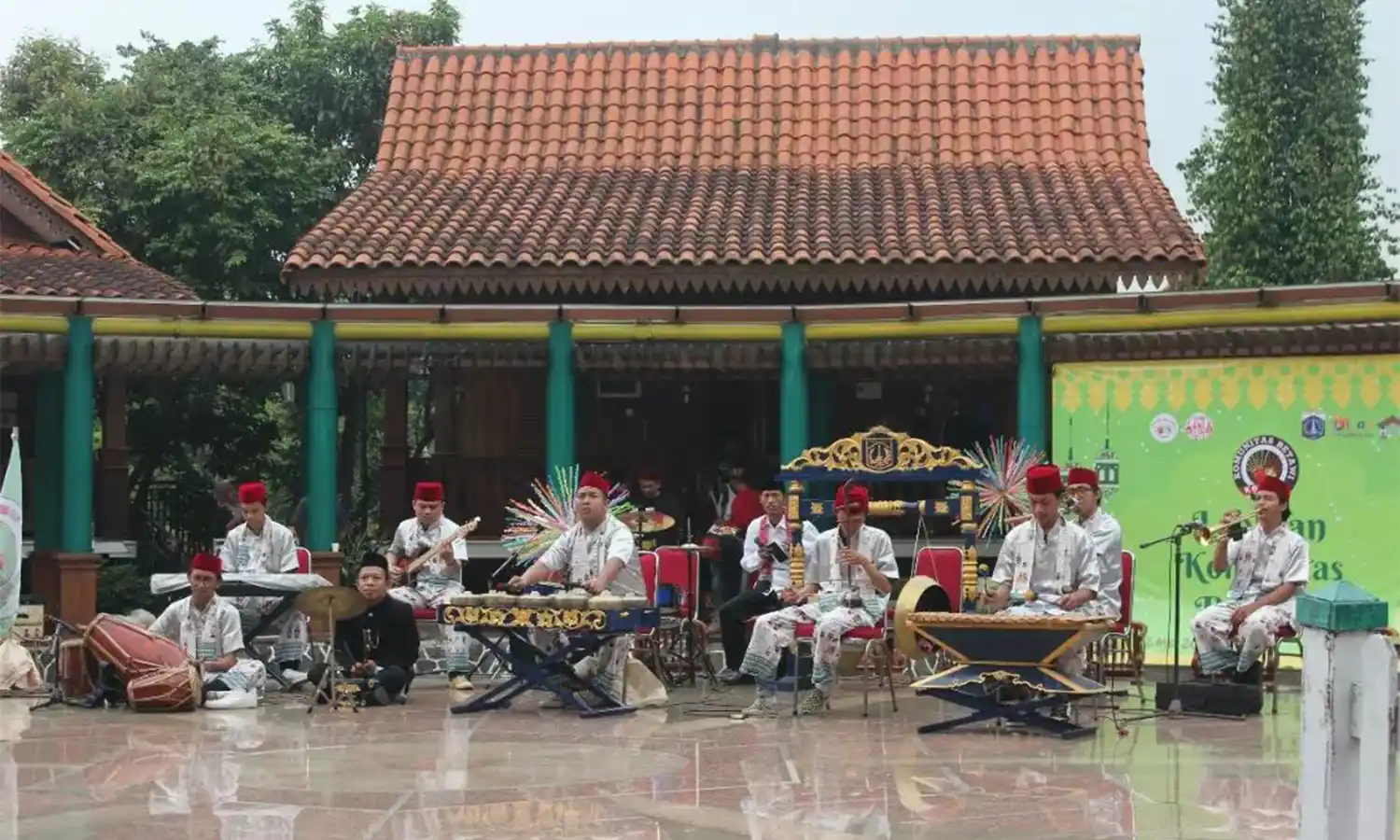 Mengenal Kesenian Gambang Kromong, Akulturasi dalam Instrumen ...