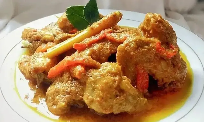 Sederhana, Ini 7 Resep Ayam Lodho Khas Tulungagung yang Sedap Mantap