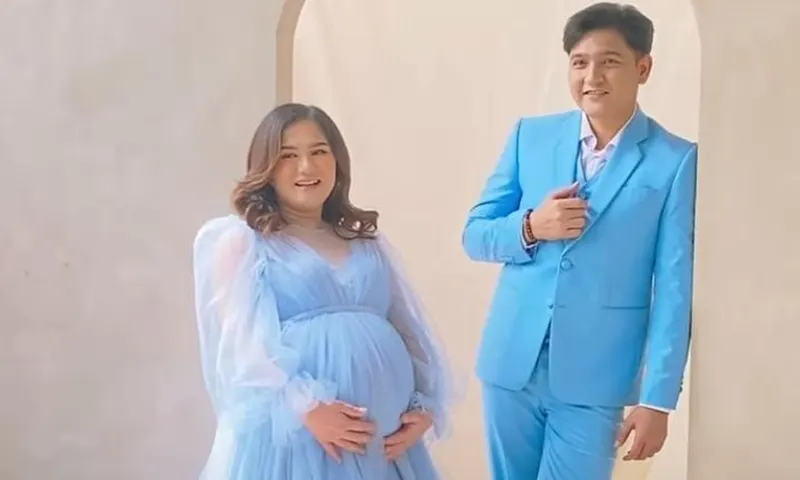 Pamer Potret Maternity Shoot, Masayu Clara dan Suami Tak Sabar ...
